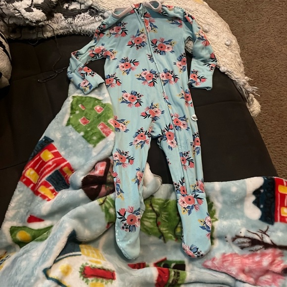 Free Birdies | One Pieces | B 4 Free Birdies Bamboo Footie | Poshmark